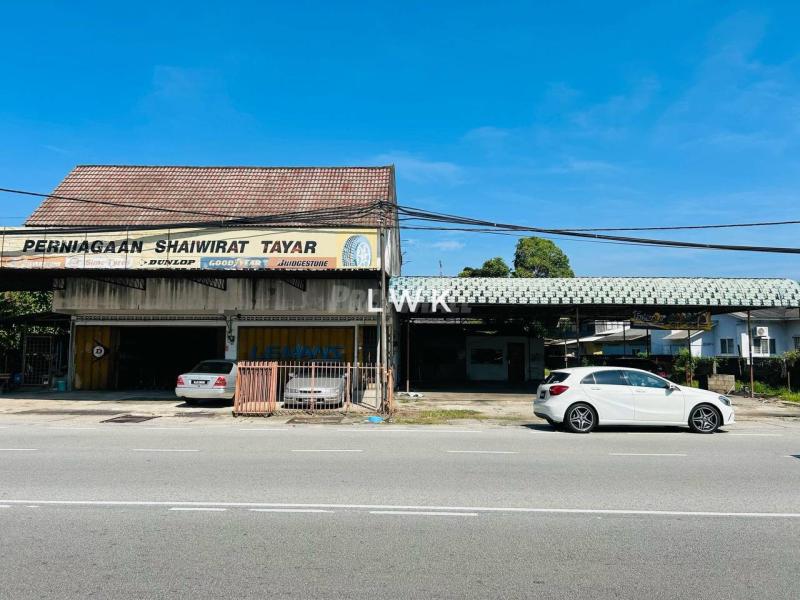 ShopLot & Tapak Bengkel Atas Tanah Luas Tepi Jalan Utama Lundang on ...