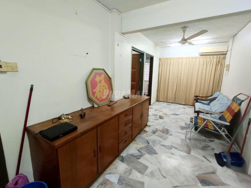 Freehold, Partly Furnished Sri Sentosa Condominium Kajang on PropMall ...